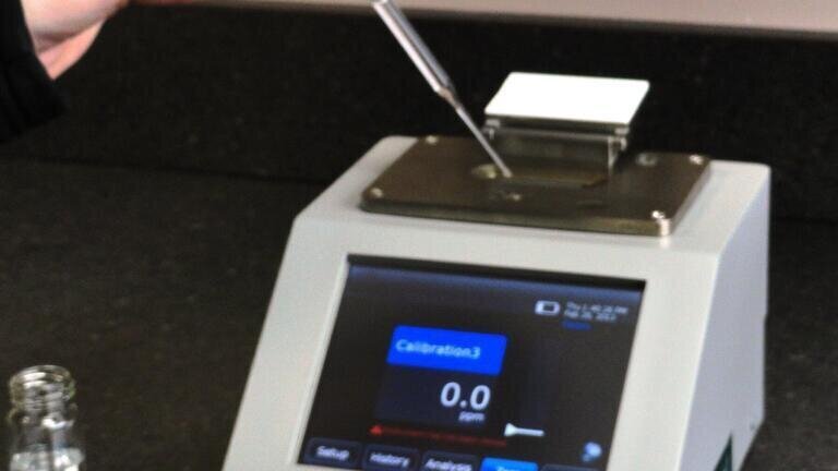 Fast, Easy On-Site Measurement of Hydrocarbons in Drilling Mud and Oil ...